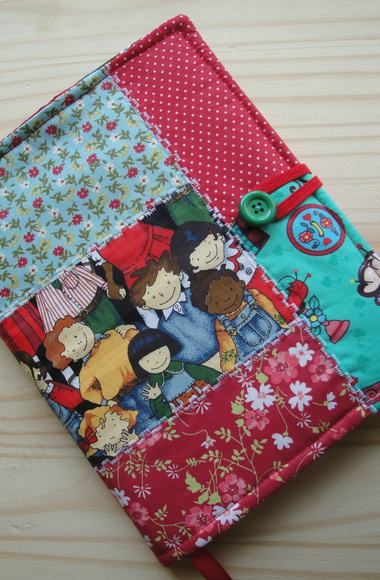 CAPA PARA LIVRO EM PATCHWORK | Elo7 Produtos Especiais CAPA PARA LIVRO EM PATCHWORK | Elo7 Produtos Especiais