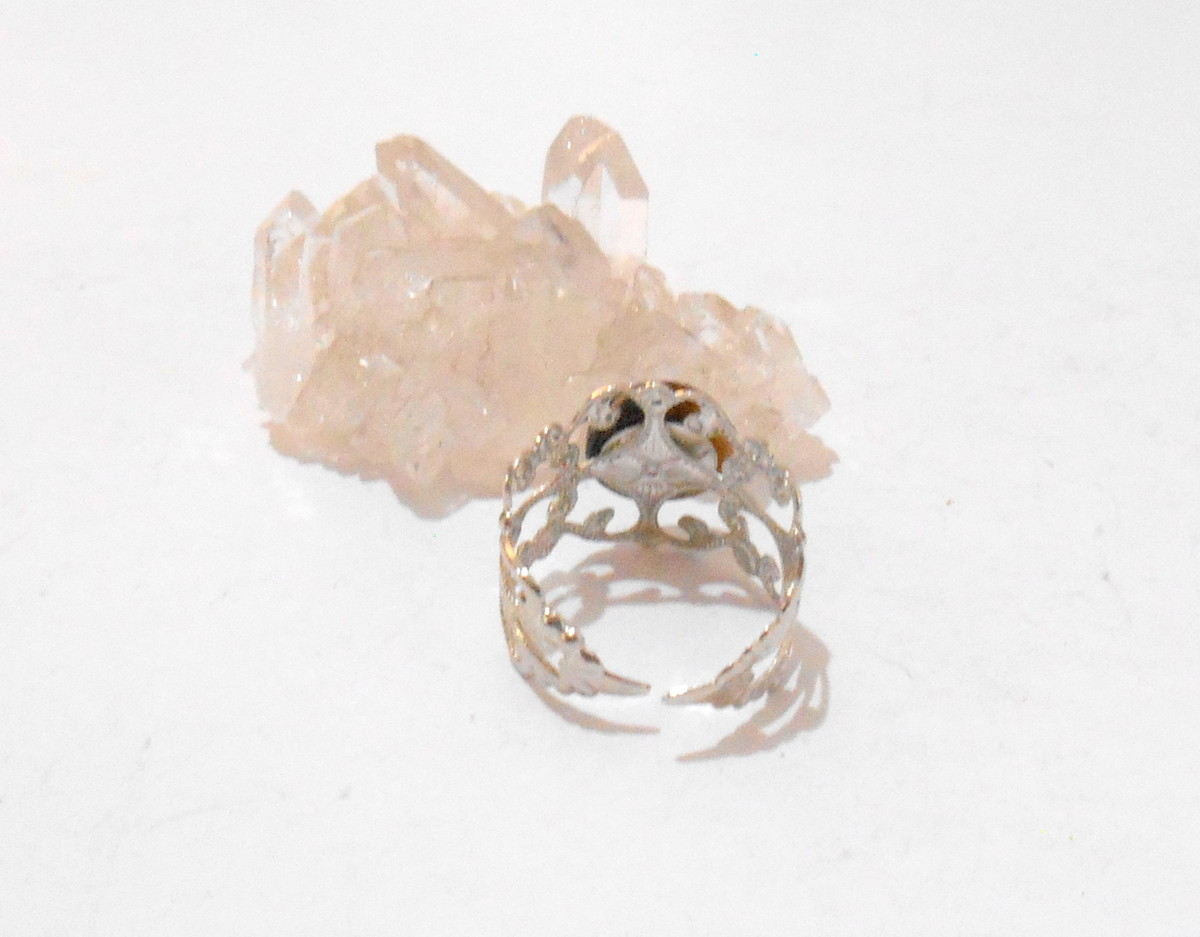 Anel Ajustável Prateado com Olho de Tigre Cabochão no Elo7 | Pérolas ... Anel Ajustável Prateado com Olho de Tigre Cabochão no Elo7 | Pérolas ...