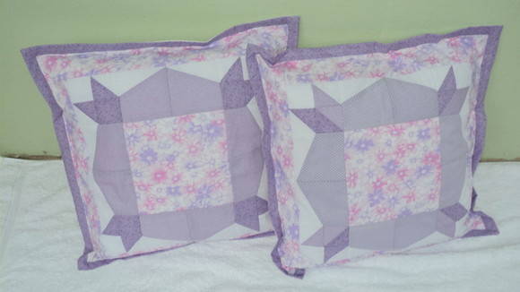 Conjunto Almofadas patchwork lilás | Elo7 Produtos Especiais